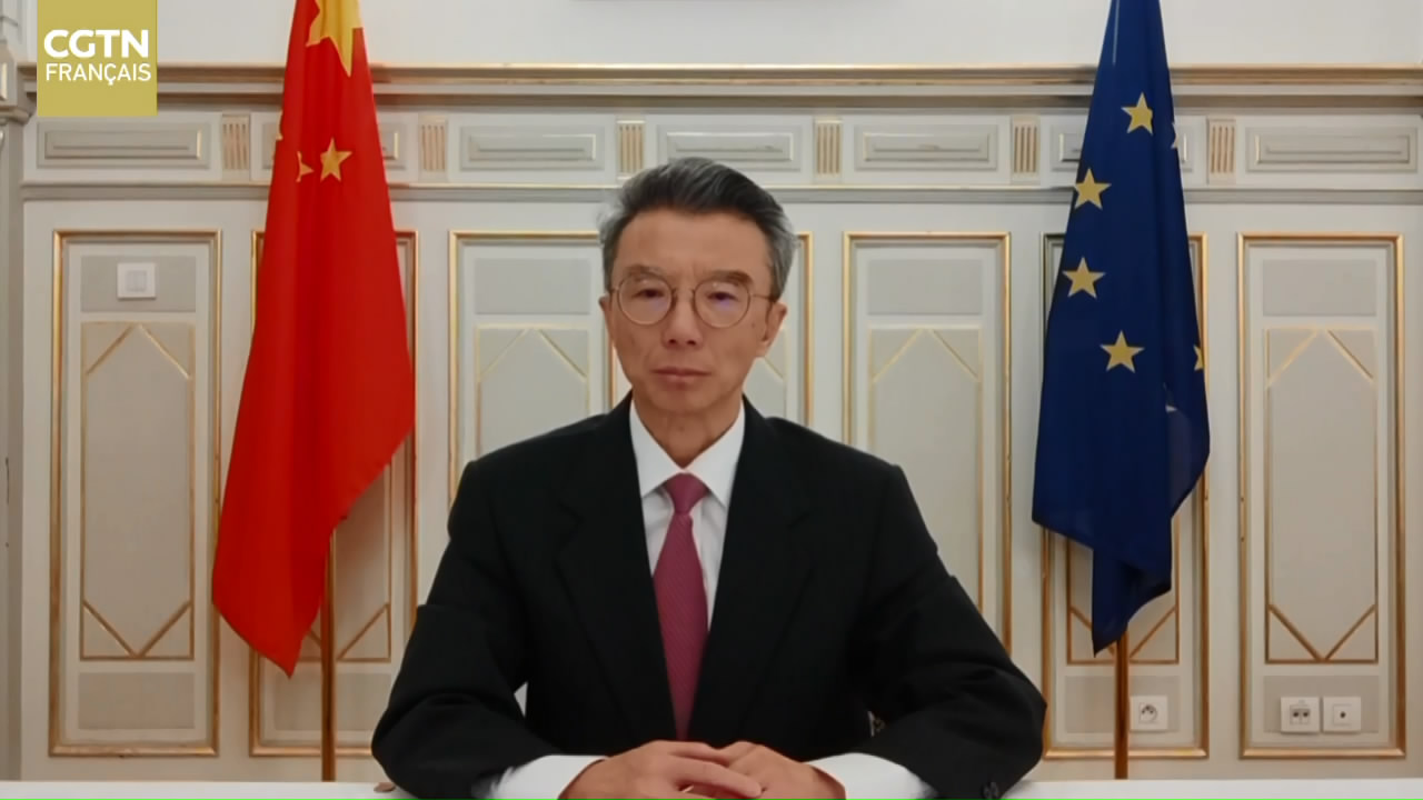 Le ministre de la mission chinoise auprès de l'UE Peng Gang a prononcé ...