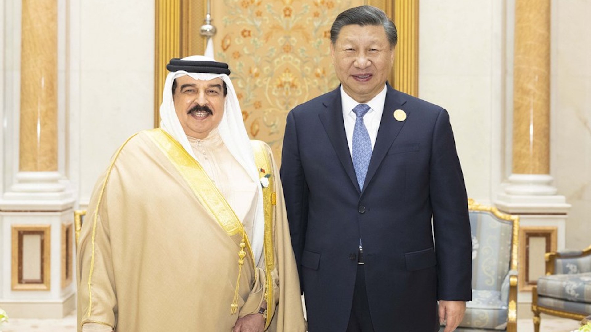 Le président chinois Xi Jinping rencontre le roi Hamad ben Issa Al ...