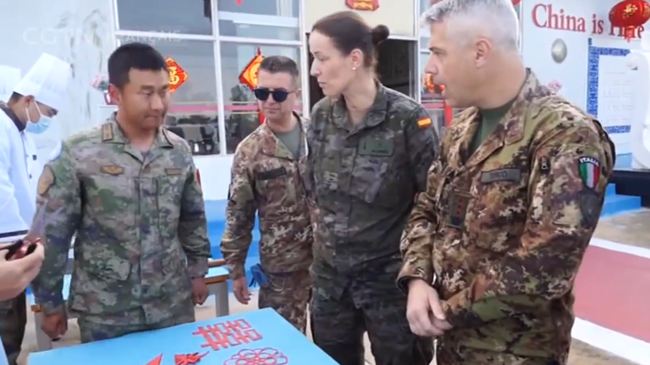 Comment les Casques bleus chinois célèbrent la Fête du Printemps - CGTN