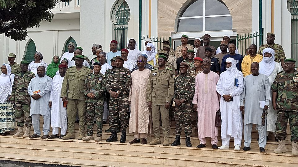 Niger : Abdourahamane Tchiani se déclare président du Conseil national ...