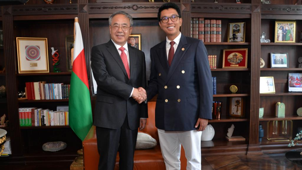Un envoyé spécial chinois assiste à l'investiture du président malgache ...