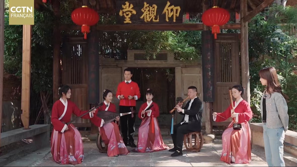 Les musiciens de Nanyin jouent un air célèbre au solstice d'hiver - CGTN