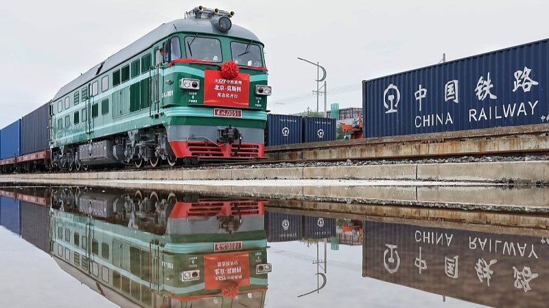 Lancement d'un service de train de fret régulier entre Beijing et l ...